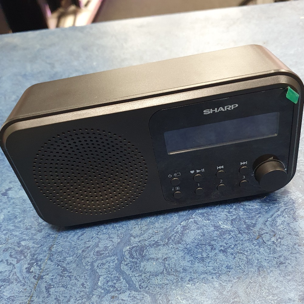 Pre-owned Sharp DR-P420 DAB+ Radio with Bluetooth - Own4Less